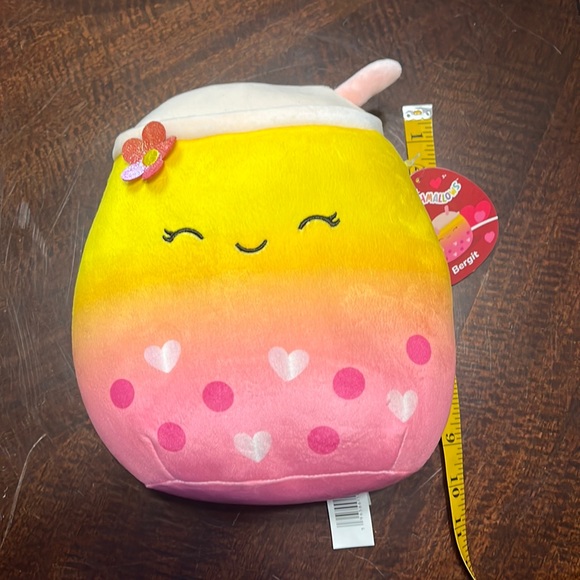Squishmallows | Toys | Bergit The Boba Tea Squishmallow Squishmallows ...